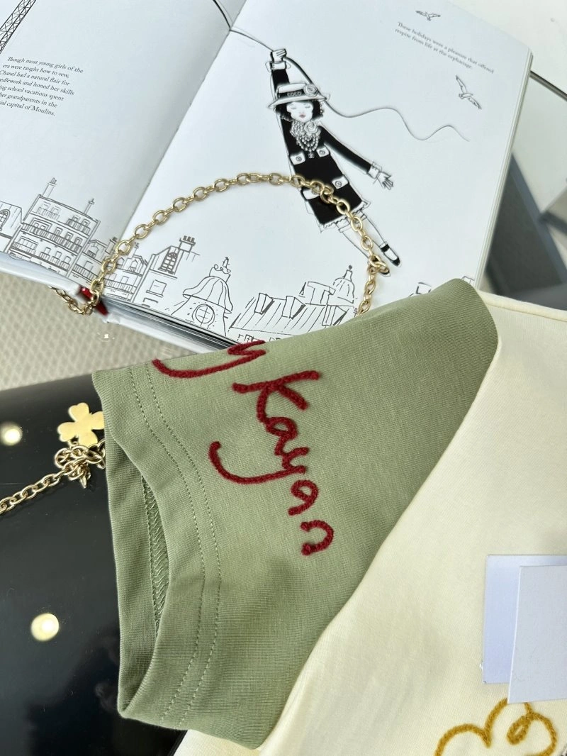 Low-cost Unclassified Brand T-Shirts