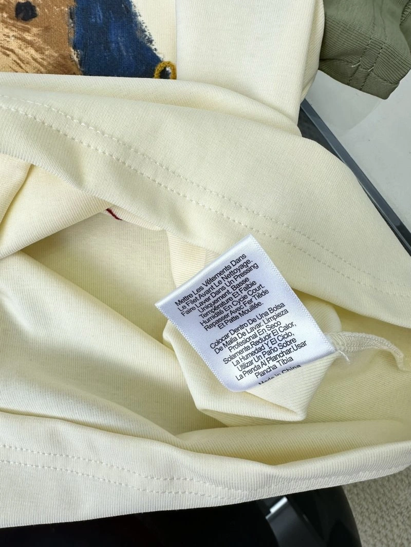 Low-cost Unclassified Brand T-Shirts