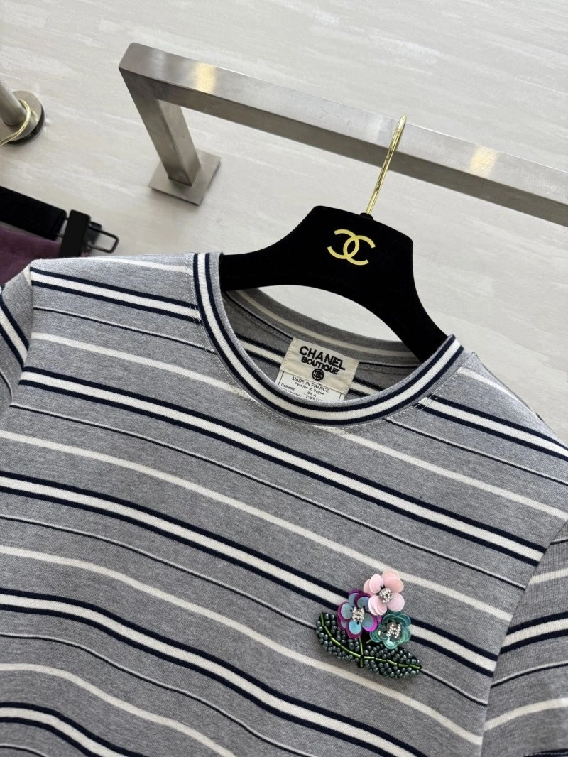 Brand-authenticated Unclassified Brand T-Shirts