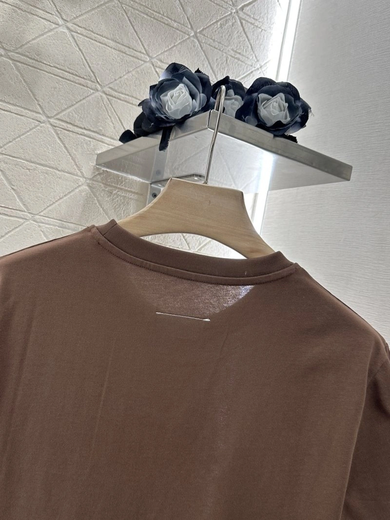 Real Unclassified Brand T-Shirts
