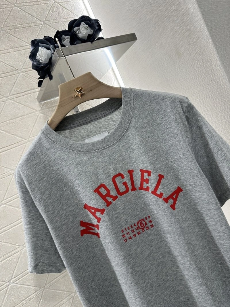 High fidelity Unclassified Brand T-Shirts