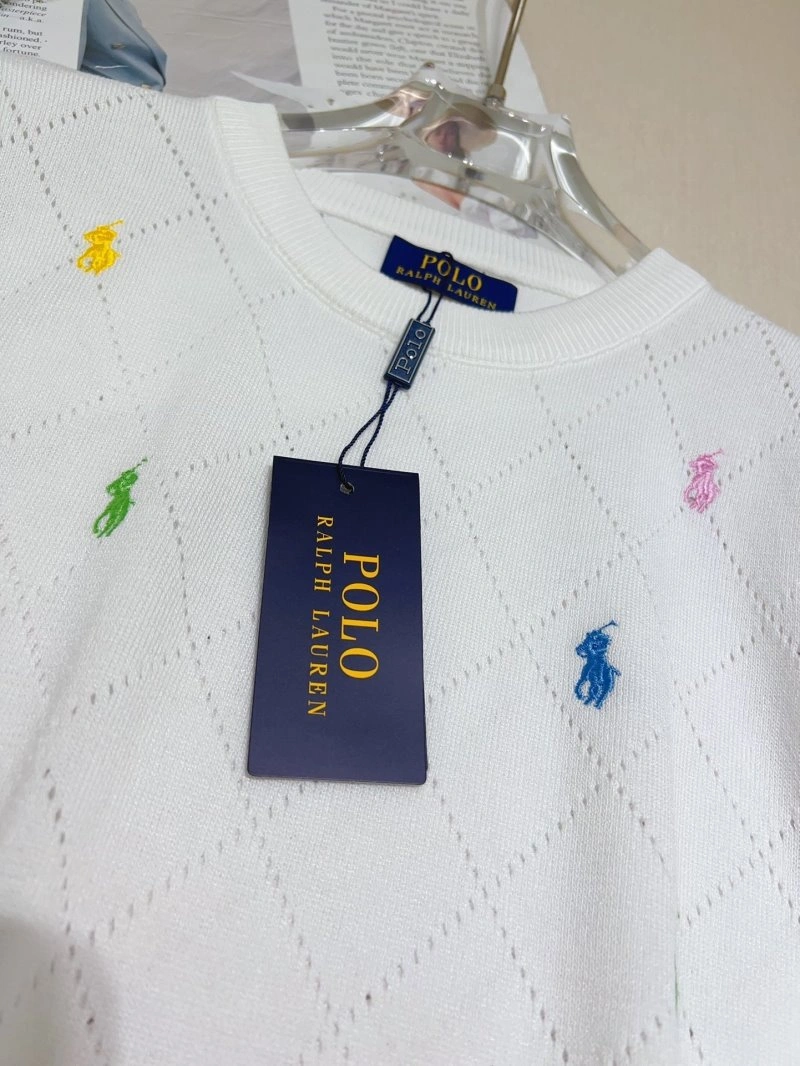 Inexpensive Unclassified Brand T-Shirts