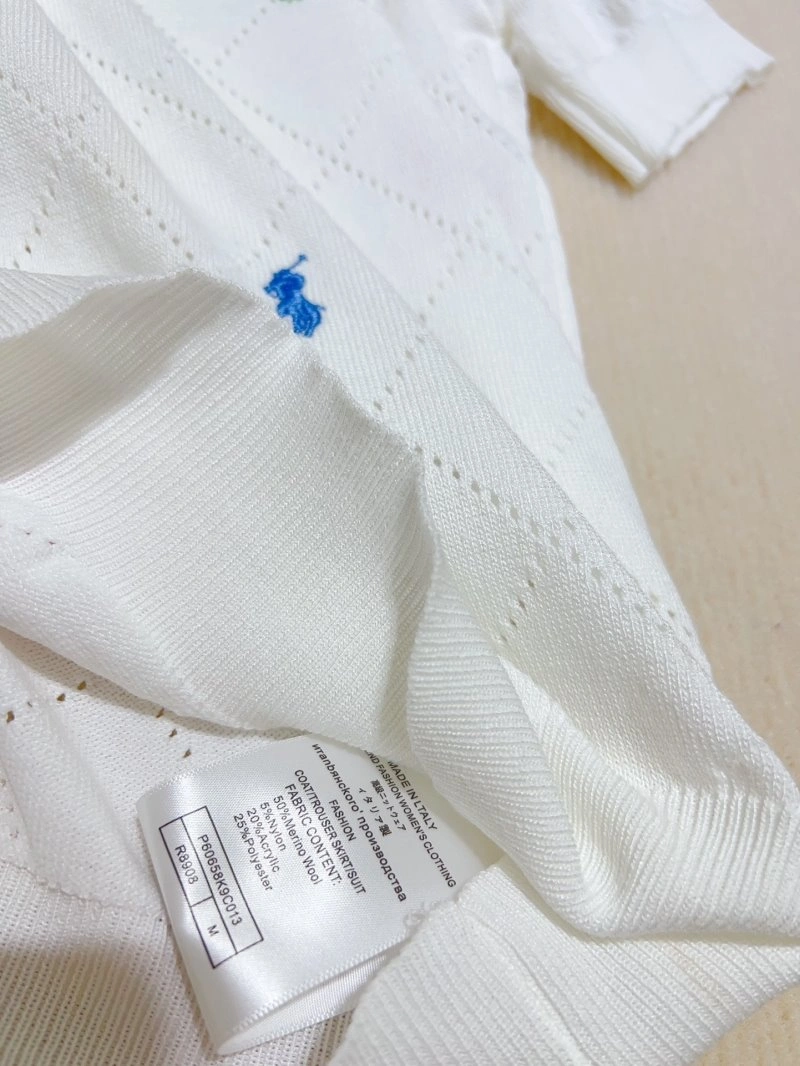 Inexpensive Unclassified Brand T-Shirts