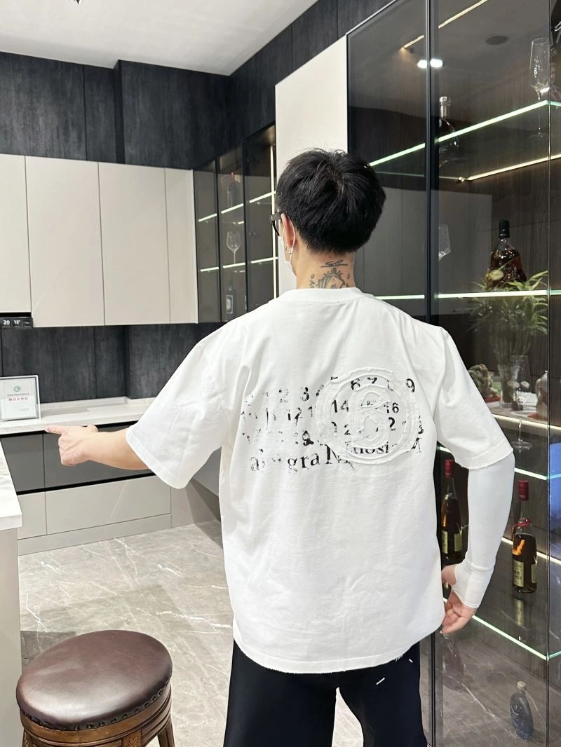 Original Unclassified Brand T-Shirts