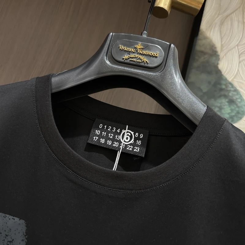 Low-cost Unclassified Brand T-Shirts