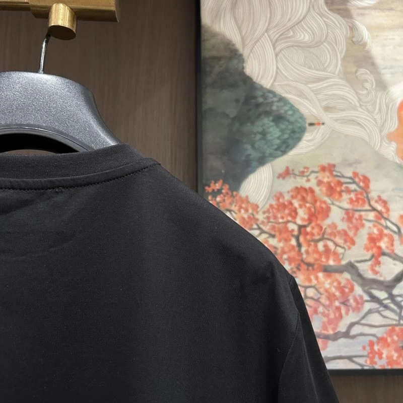 Authentic Unclassified Brand T-Shirts