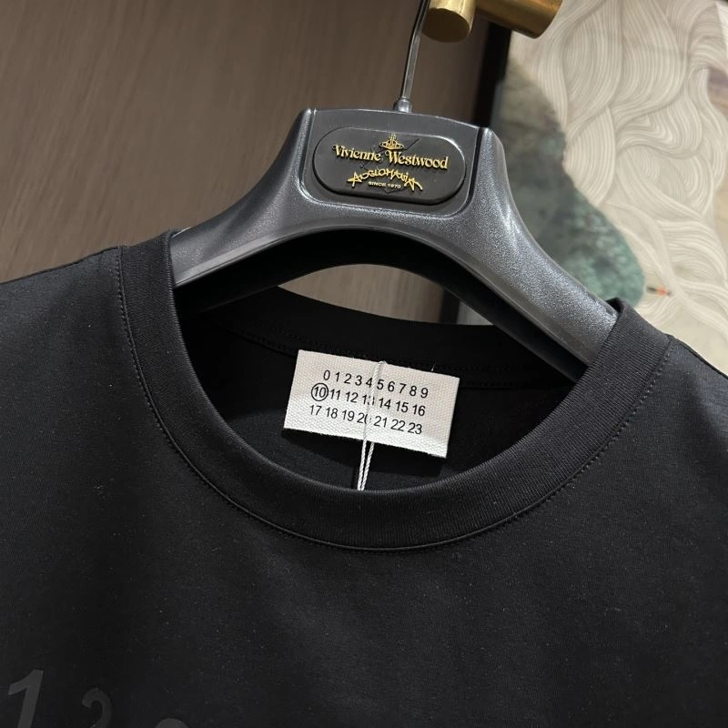 Authentic Unclassified Brand T-Shirts