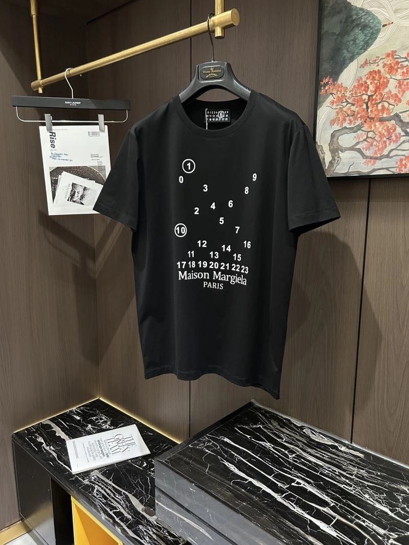 Precise copy Unclassified Brand T-Shirts