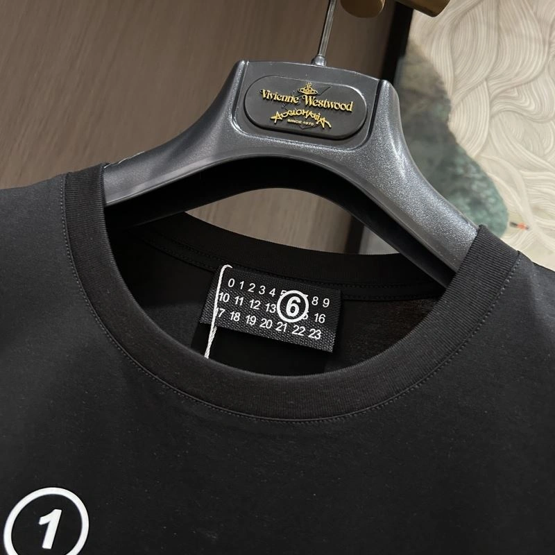 Precise copy Unclassified Brand T-Shirts