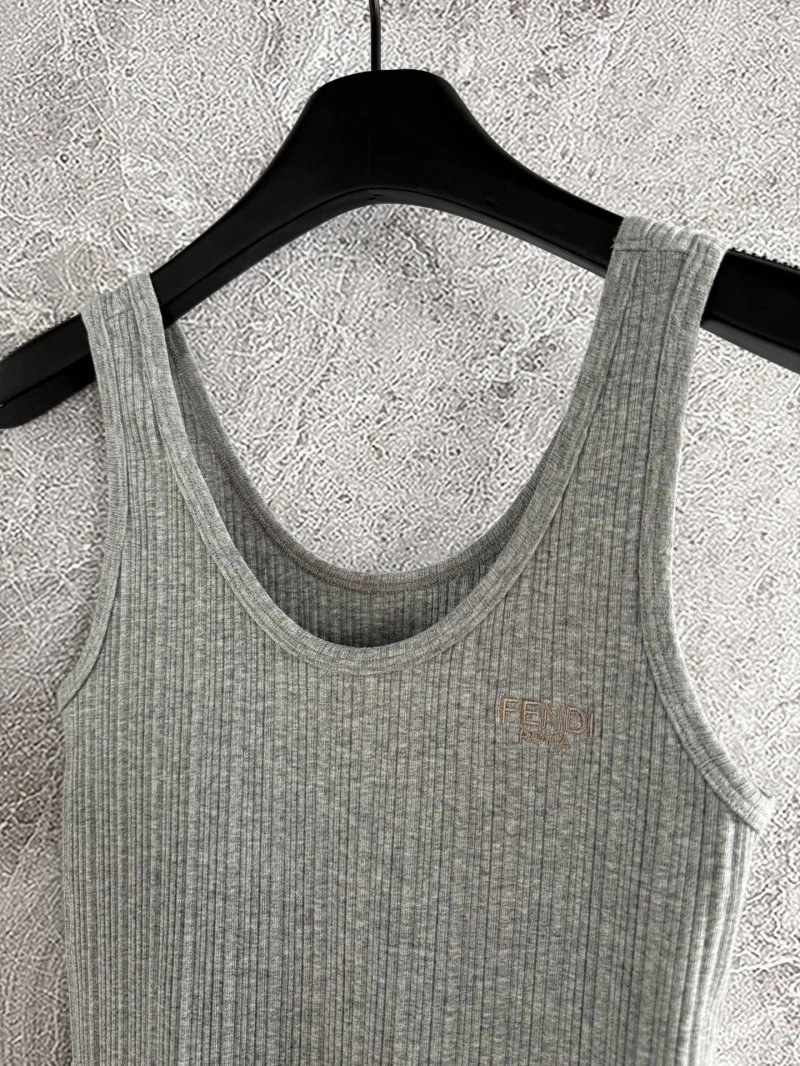 Bargain Unclassified Brand Vest