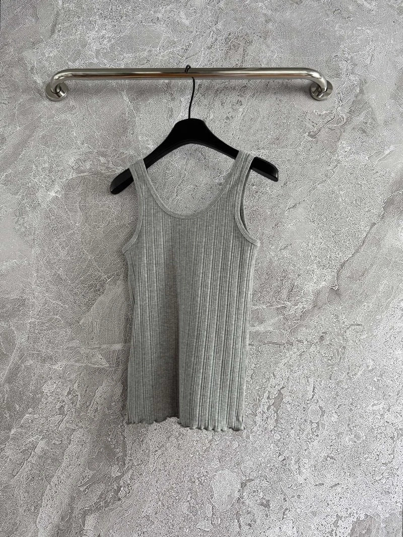 Bargain Unclassified Brand Vest