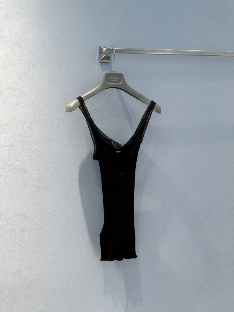 Unclassified Brand Vest