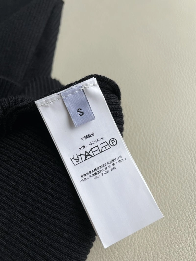 Bargain Unclassified Brand Vest