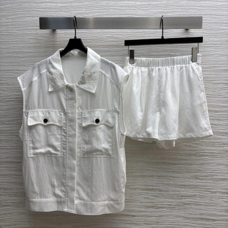 Unclassified Brand Vest