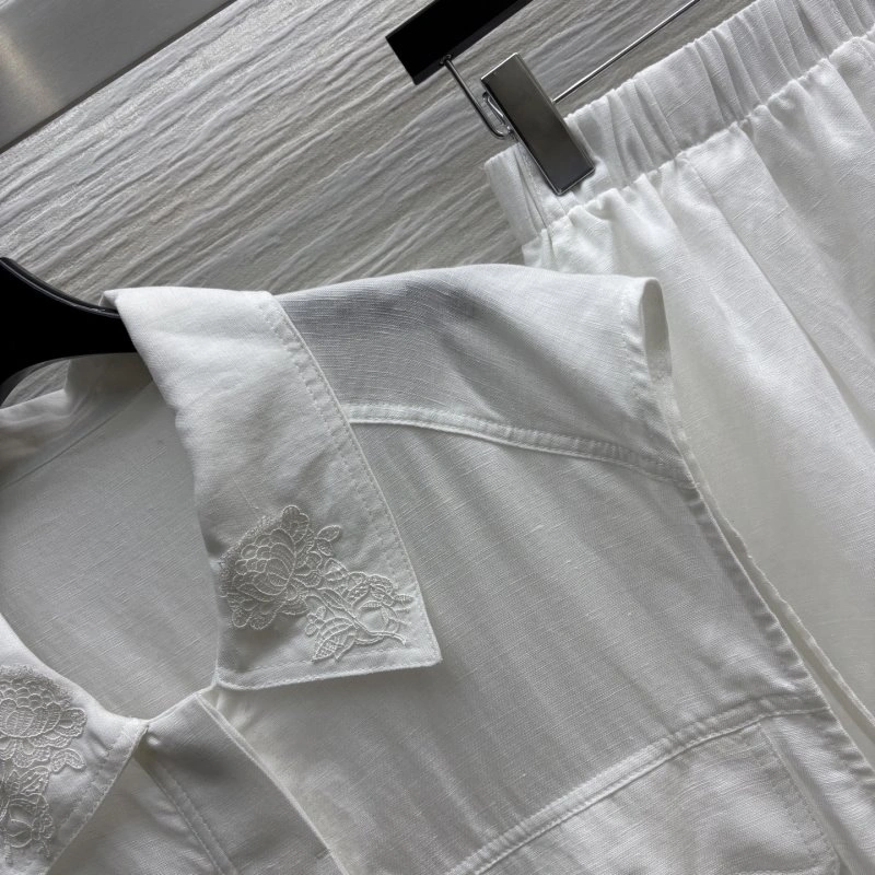 Brand-authenticated Unclassified Brand Vest