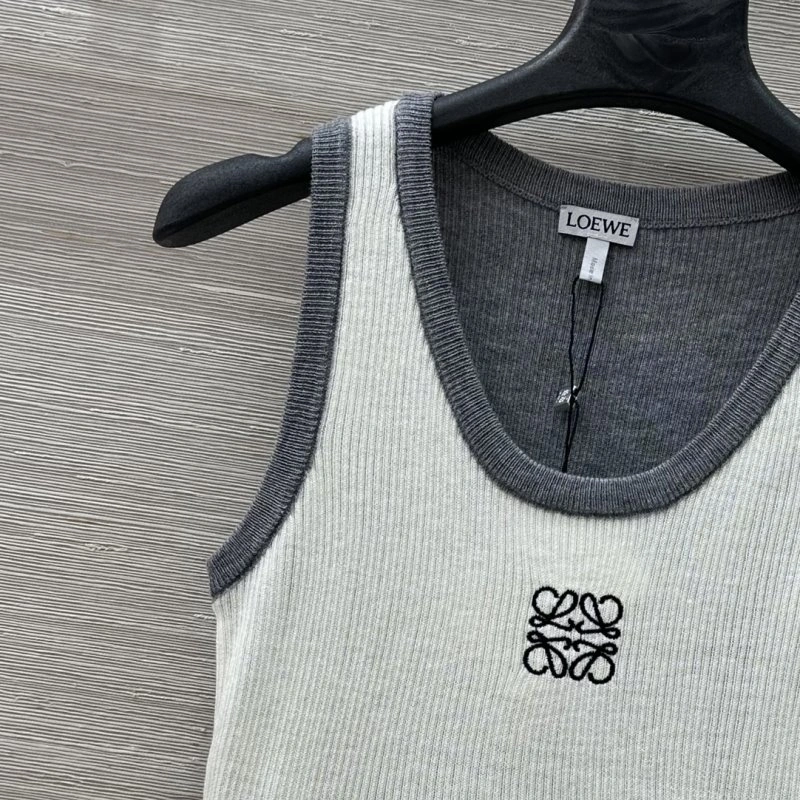 Low-cost Unclassified Brand Vest