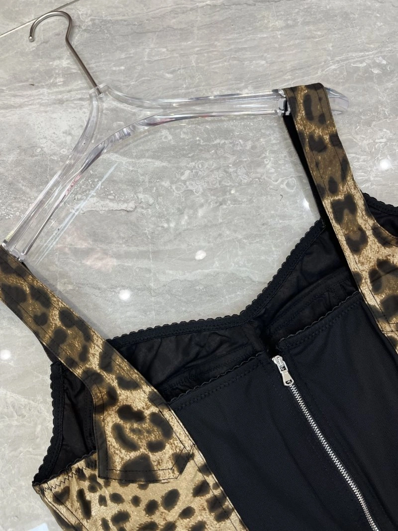 Affordable Unclassified Brand Vest