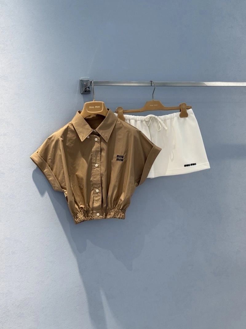 Unclassified Brand Vest