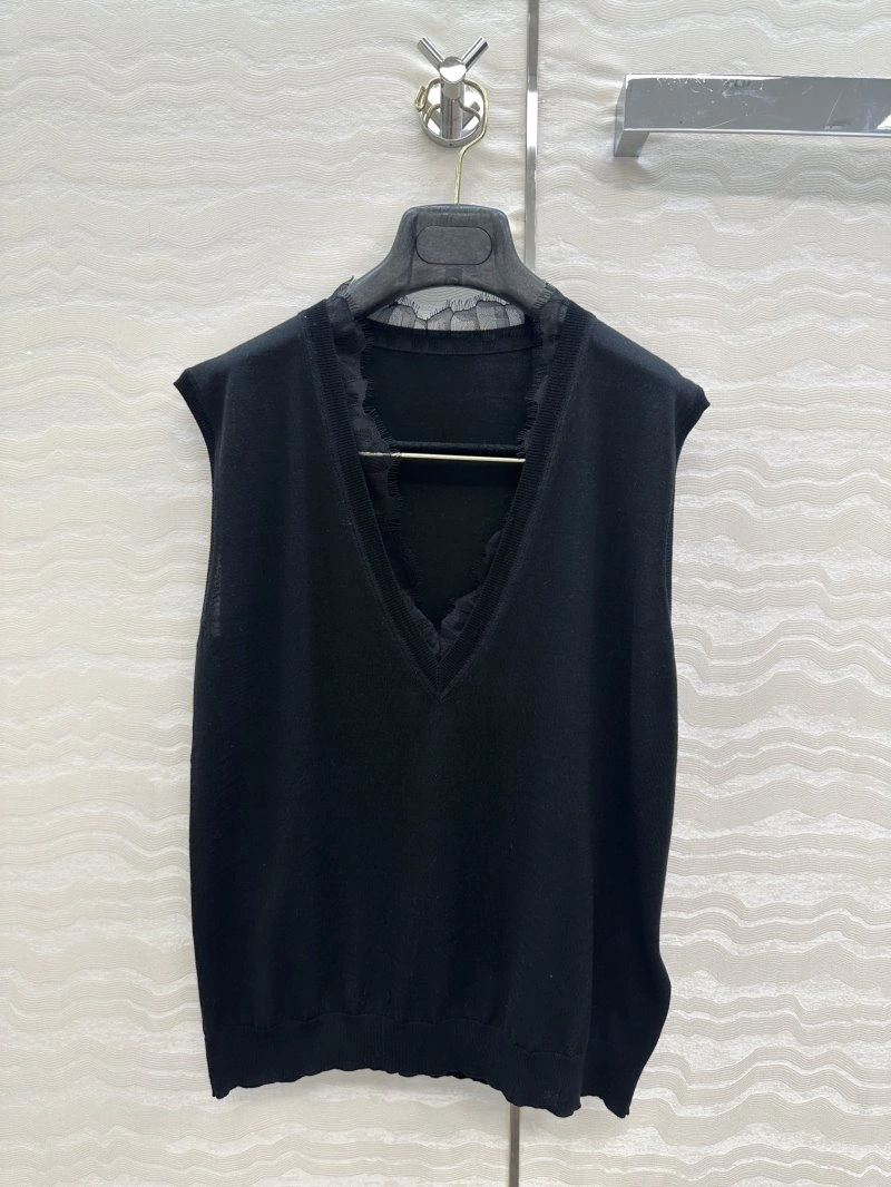 Unclassified Brand Vest
