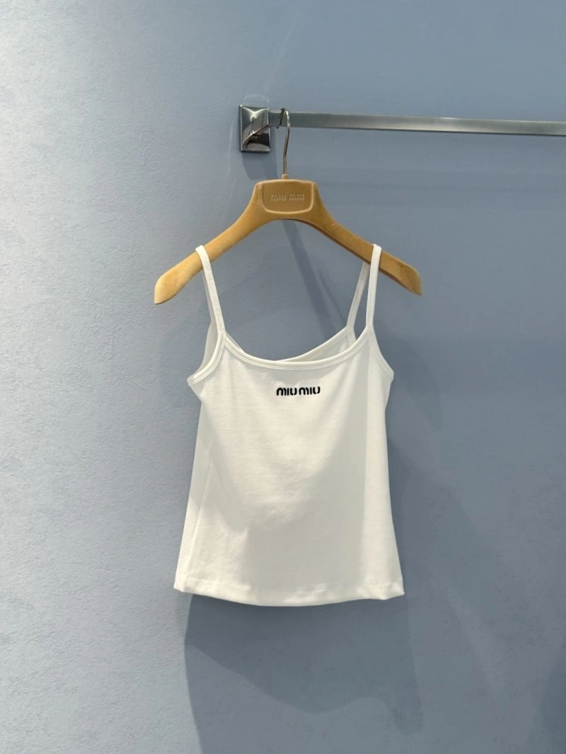 Low-cost Unclassified Brand Vest