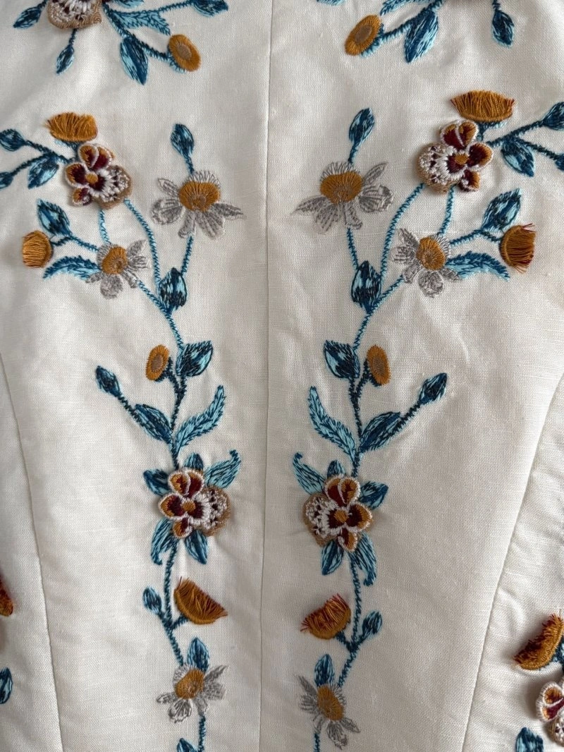 Bargain Unclassified Brand Vest