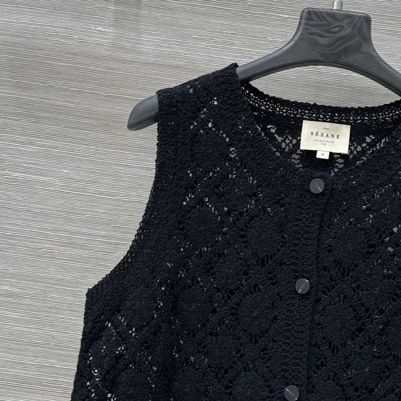 Discounted Unclassified Brand Vest