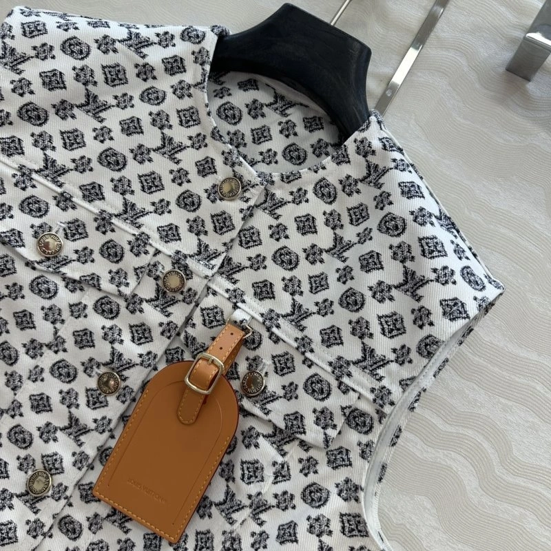 Value-priced Unclassified Brand Vest