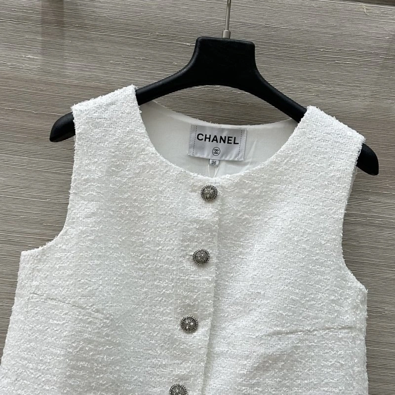 Discounted Unclassified Brand Vest