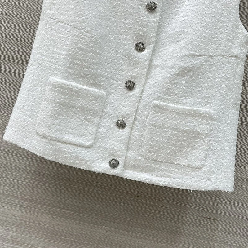 Discounted Unclassified Brand Vest