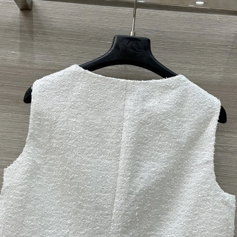Discounted Unclassified Brand Vest