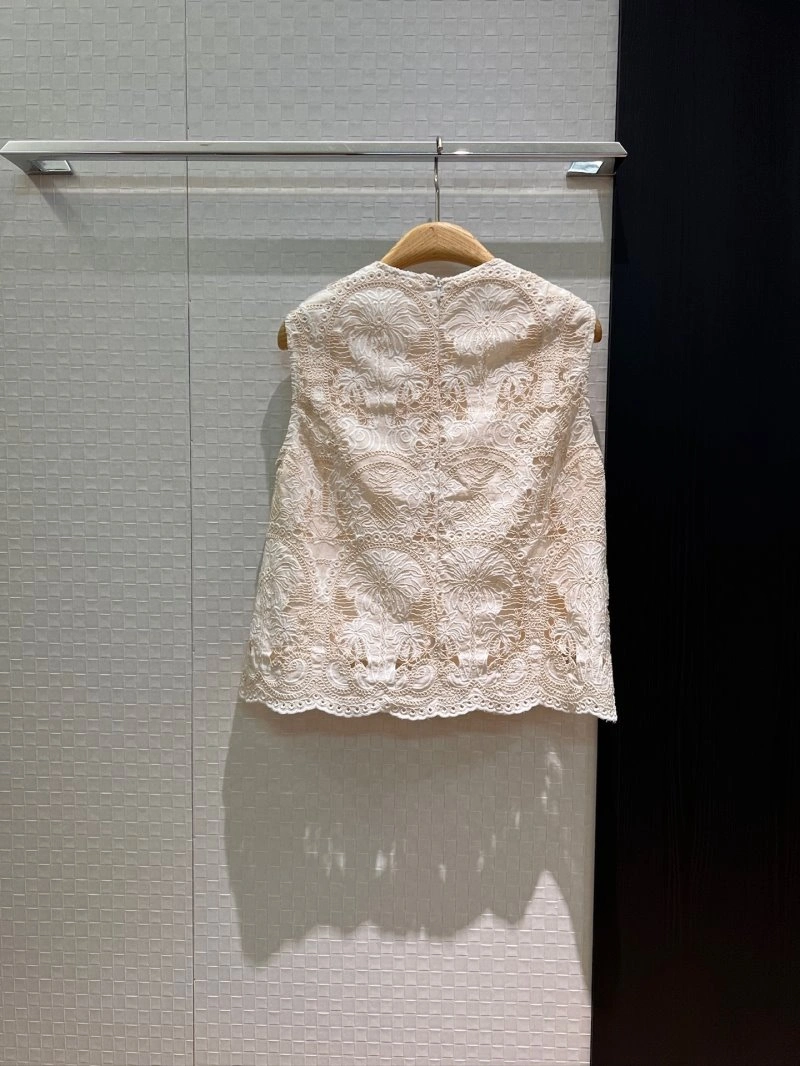 Low-cost Unclassified Brand Vest