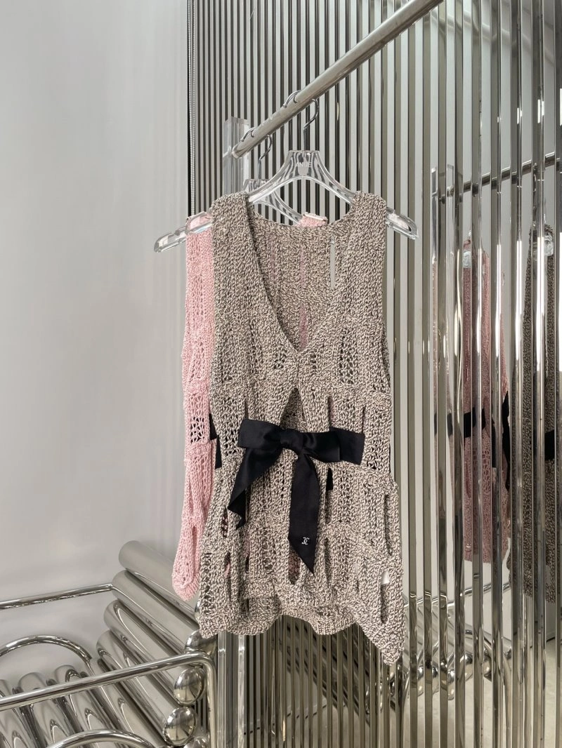 Unclassified Brand Vest
