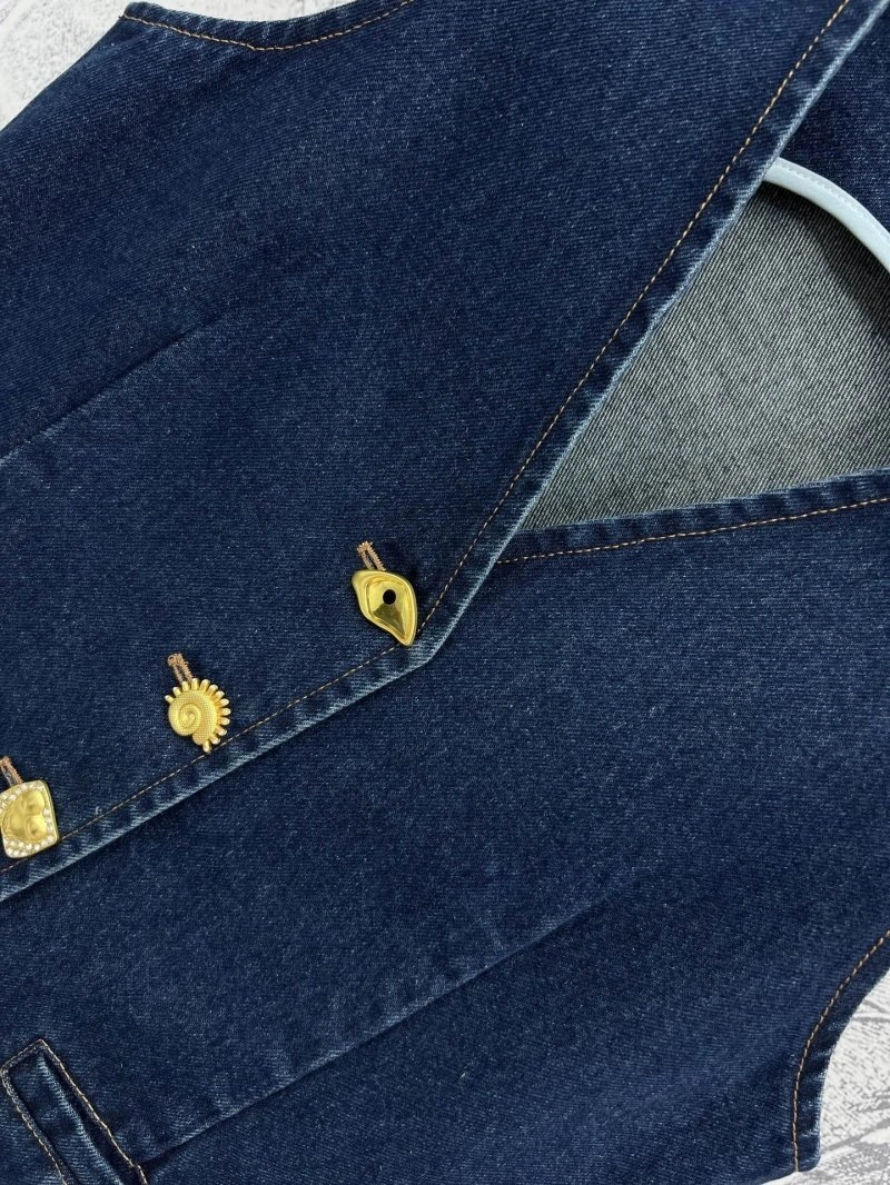 Budget-friendly Unclassified Brand Vest