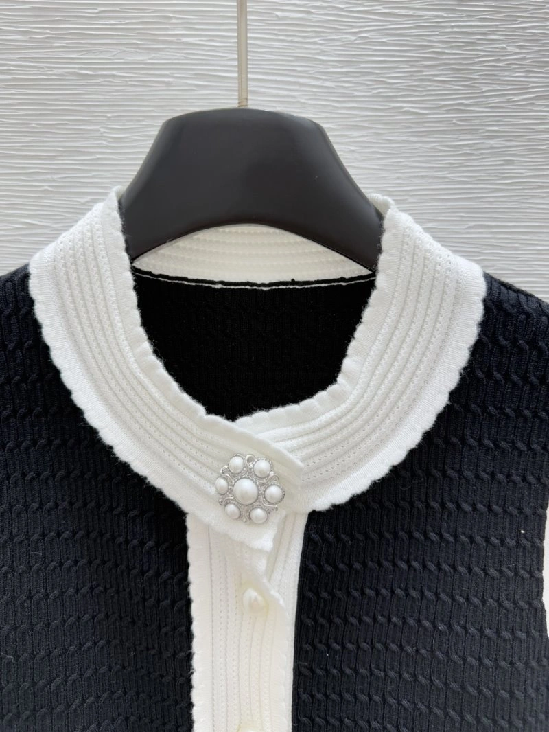 Discounted Unclassified Brand Vest