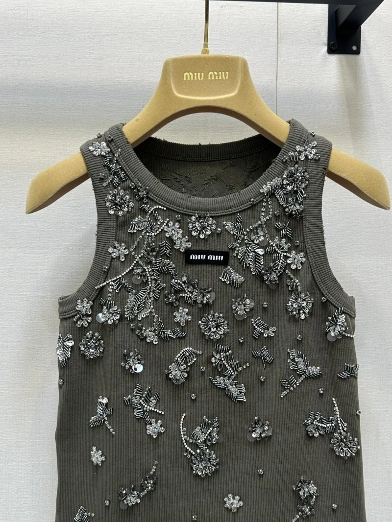 Affordable Unclassified Brand Vest