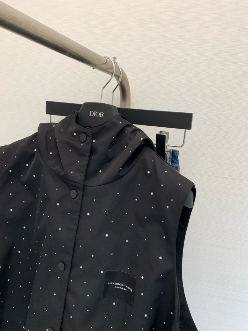 Inexpensive Unclassified Brand Vest