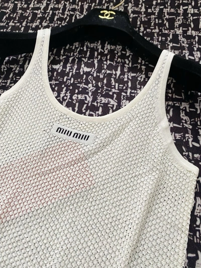 Brand-authenticated Unclassified Brand Vest