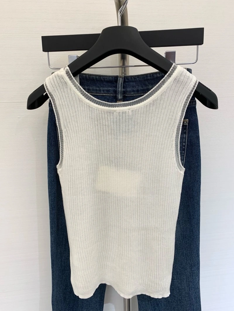 Bargain Unclassified Brand Vest