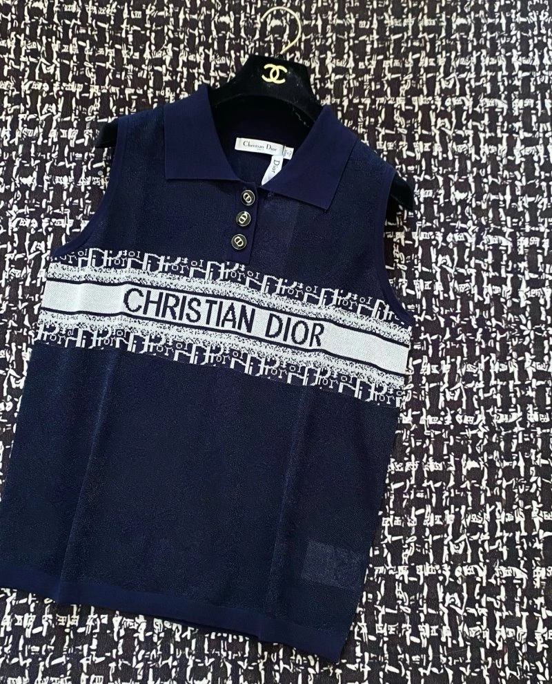 Unclassified Brand Vest