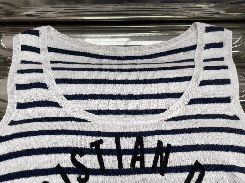 Cut-rate Unclassified Brand Vest