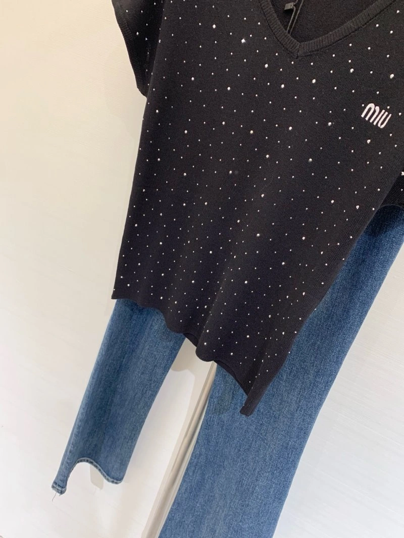 Inexpensive Unclassified Brand Vest