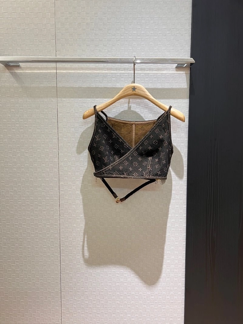 Unclassified Brand Vest