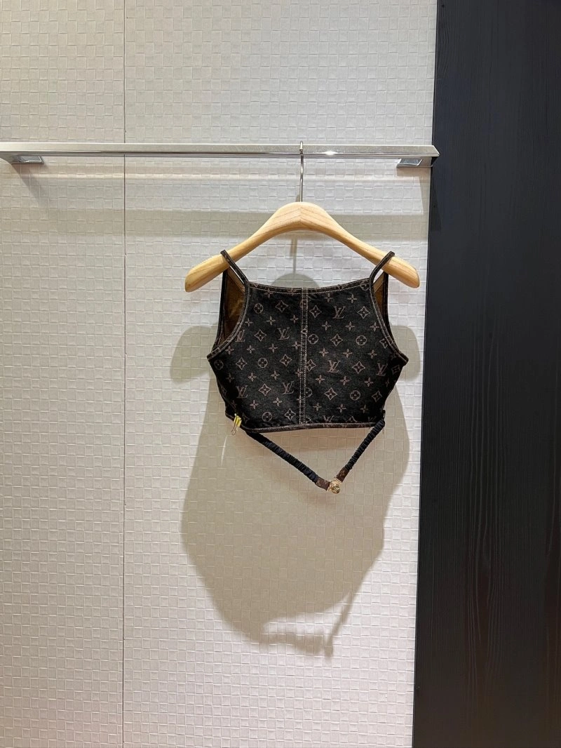 Affordable Unclassified Brand Vest