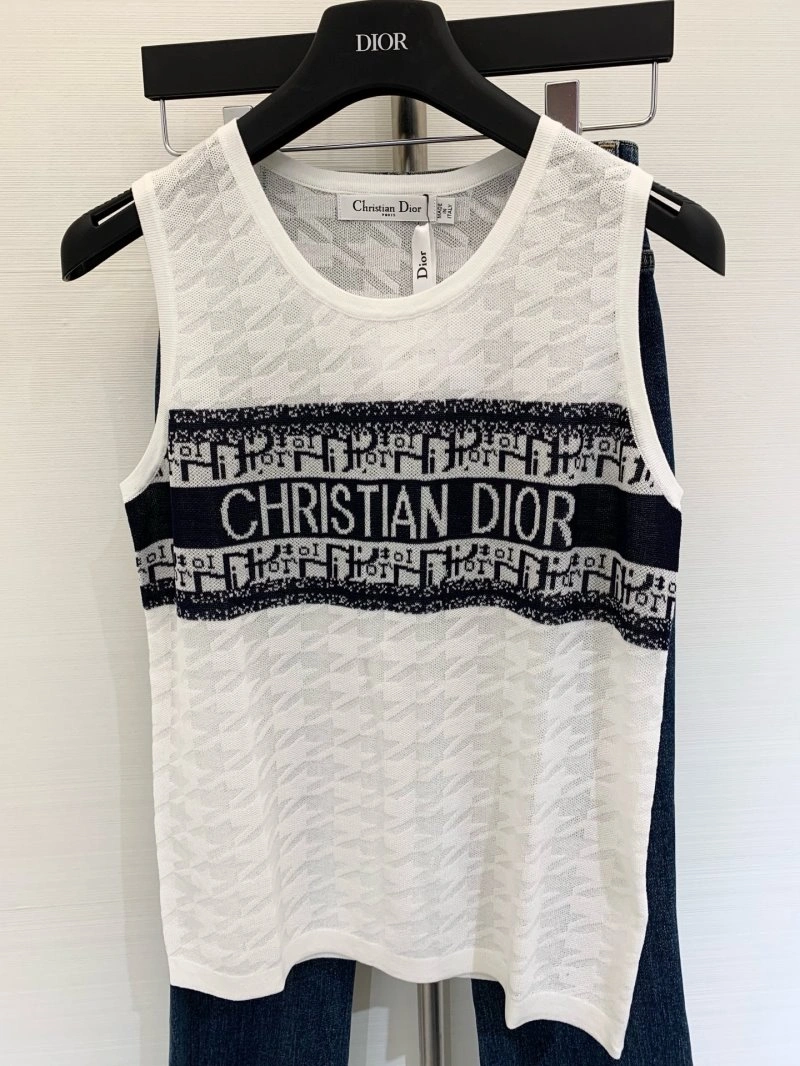 Accurate model Unclassified Brand Vest