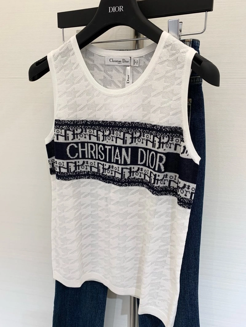Accurate model Unclassified Brand Vest