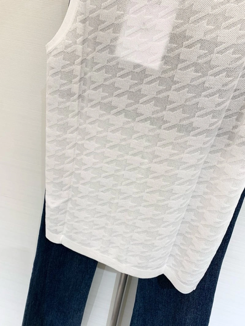 Accurate model Unclassified Brand Vest