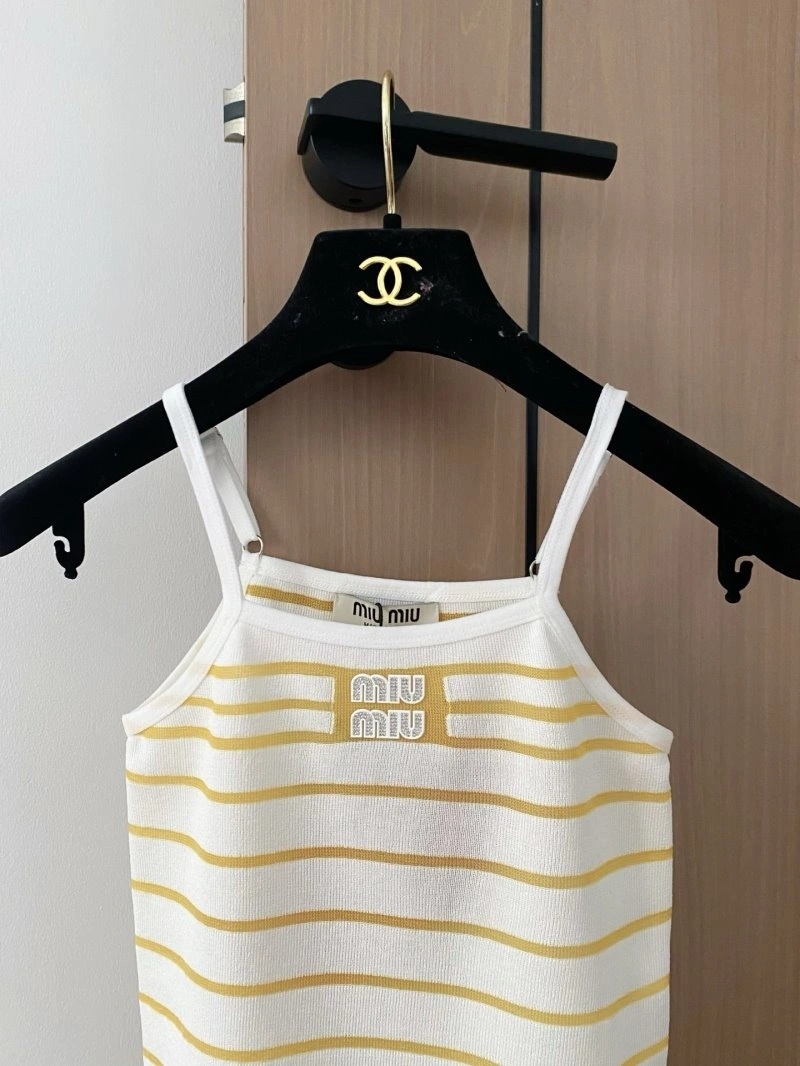 Exact replica Unclassified Brand Vest