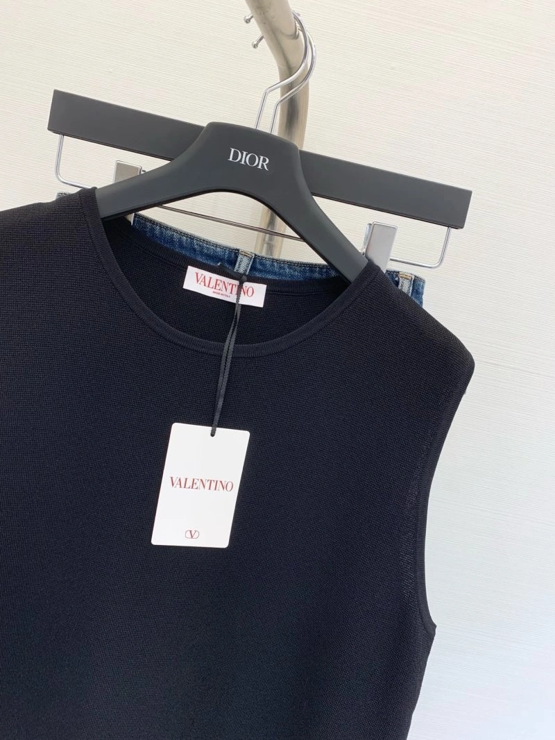 Discounted Unclassified Brand Vest