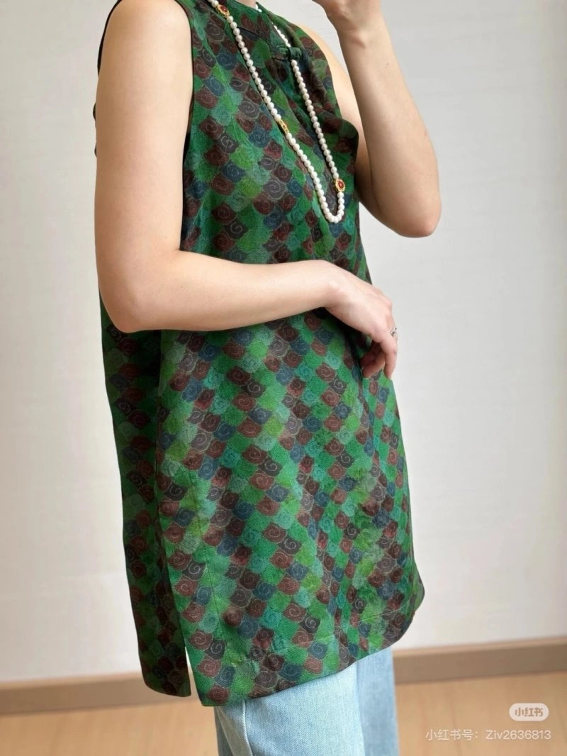 Affordable Unclassified Brand Vest