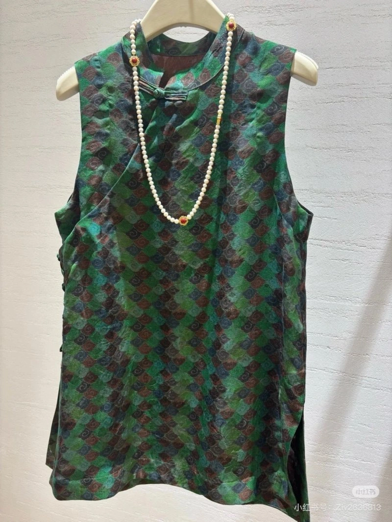 Affordable Unclassified Brand Vest